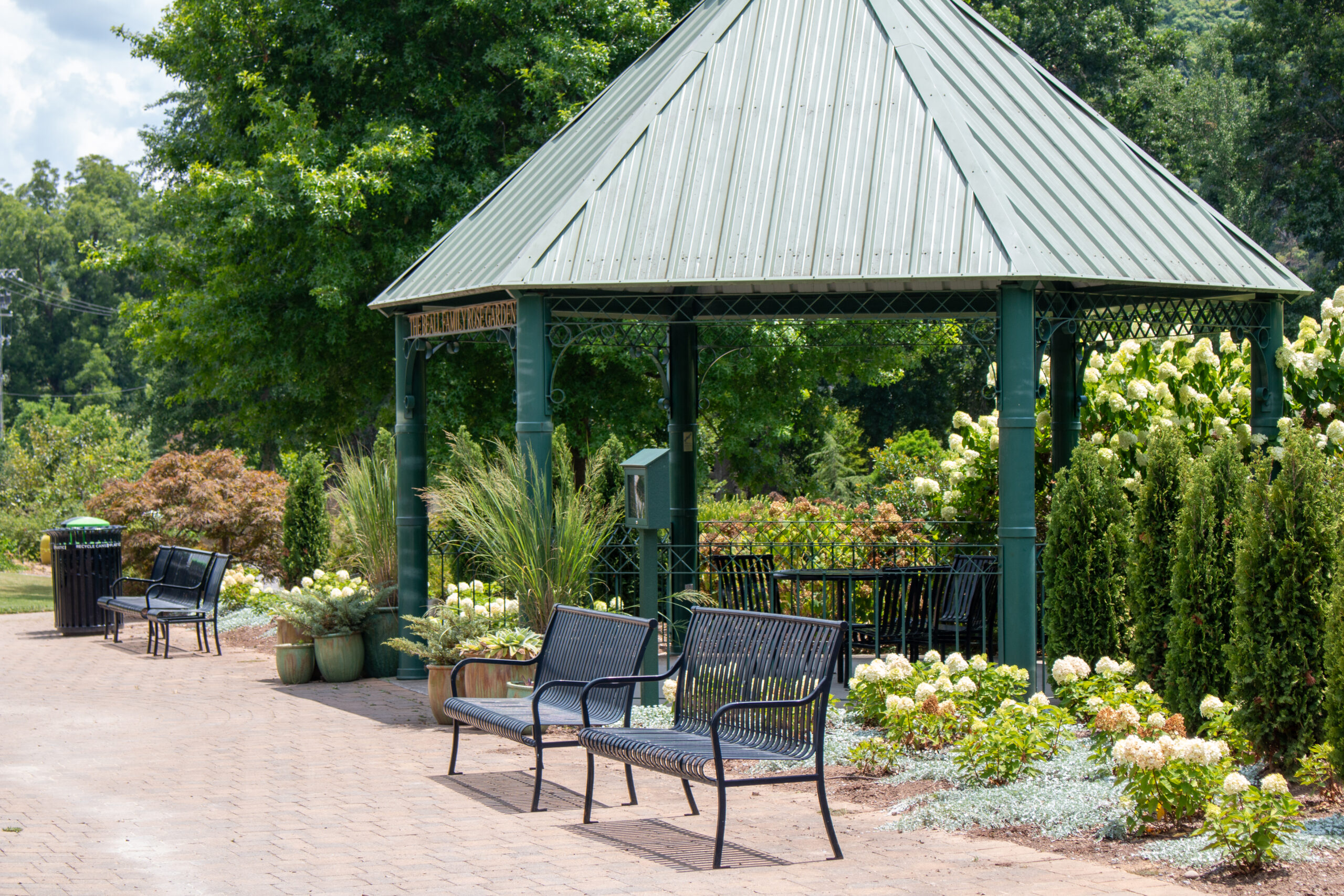 Beall Family Rose Garden | UT Gardens - The State Botanical Garden of ...